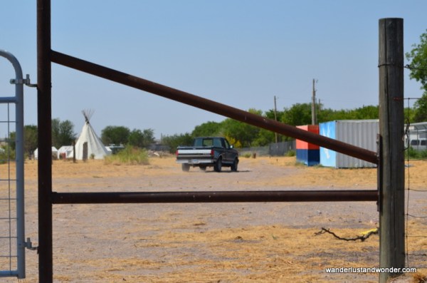 ☞The Marfa Mystique: How a tiny town in the middle of the desert became ...